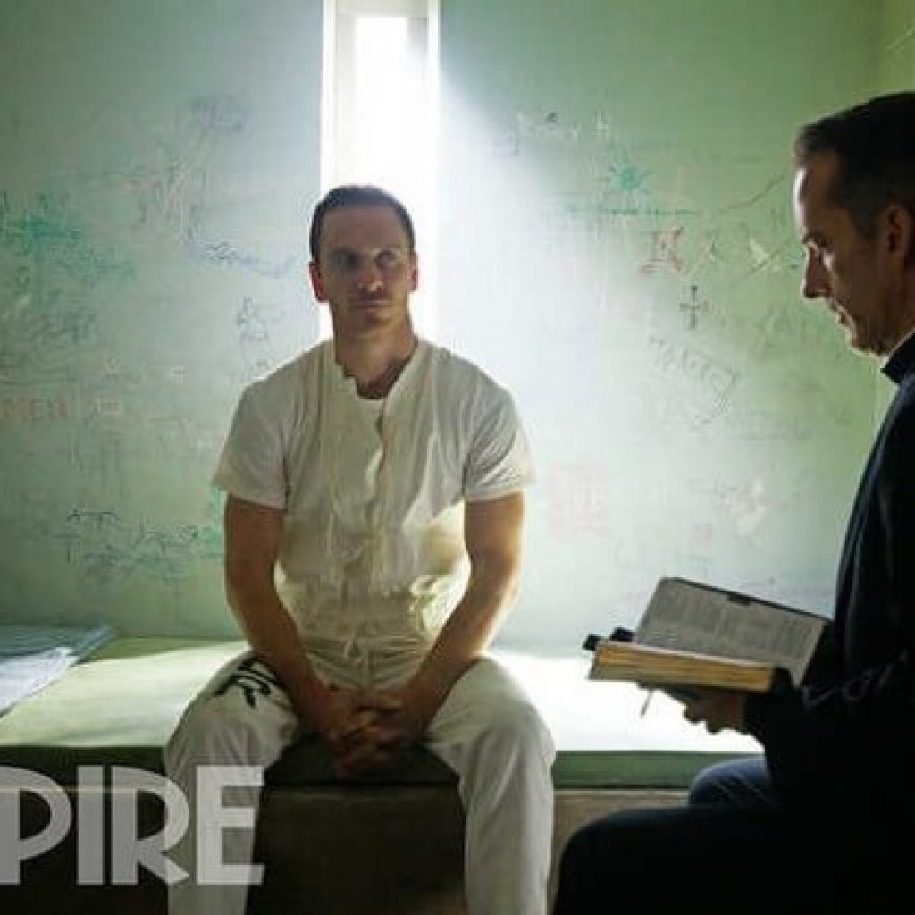 Assassin’s Creed | Michael Fassbender em novas imagens como Aguilar e ...